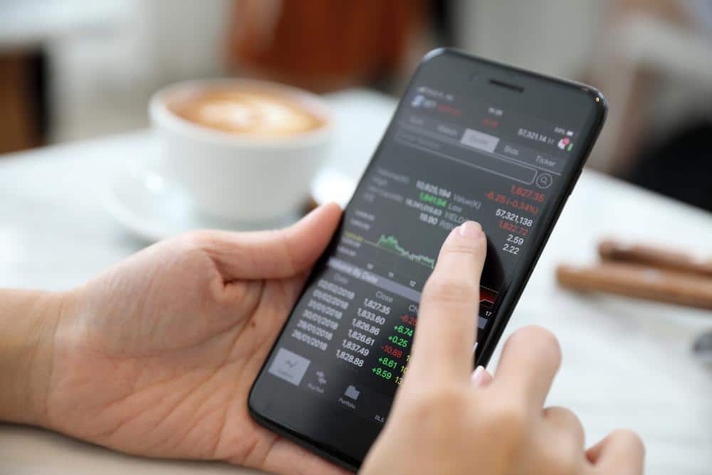 Aplicación de Coinbase se vuelve tendencia en App Store de Apple