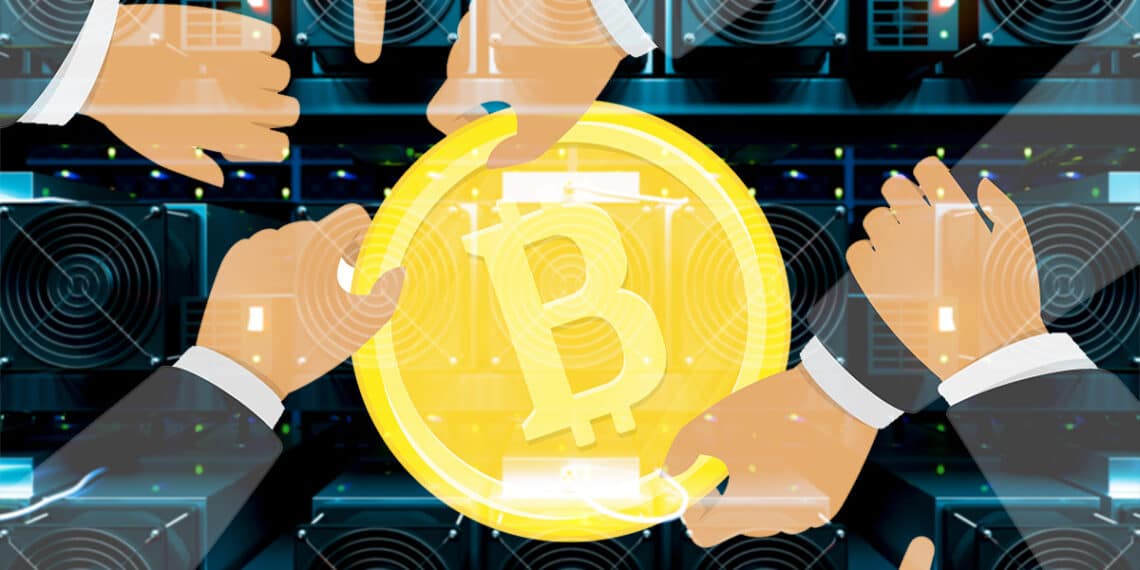 Mineros de Bitcoin y pools se aferran y holdean sus BTC con fuerza