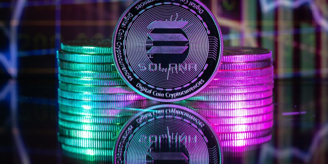Solana se metió en el top 5 de las criptomonedas más grandes