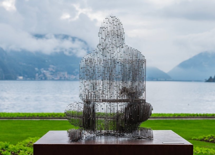Satoshi Nakamoto ya tiene su estatua en Lugano